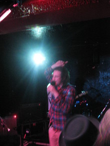 Van She Tour Announcements 2023 & 2024, Notifications, Dates, Concerts ...