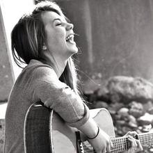 Hayley Reardon Tour Announcements 2022 & 2023, Notifications, Dates ...