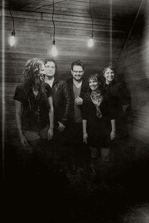 Lovelite Tour Announcements 2023 & 2024, Notifications, Dates, Concerts ...