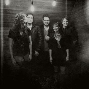 Lovelite Tour Announcements 2023 & 2024, Notifications, Dates, Concerts ...